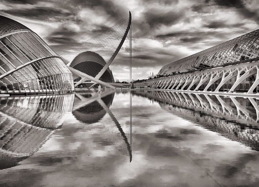 Buckling And Thin Walled Structures By Antonio Agüero Ramon Llin